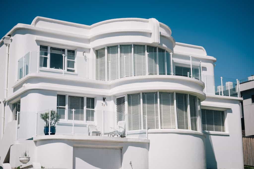 The Best Female Australian Artists | Sitchu