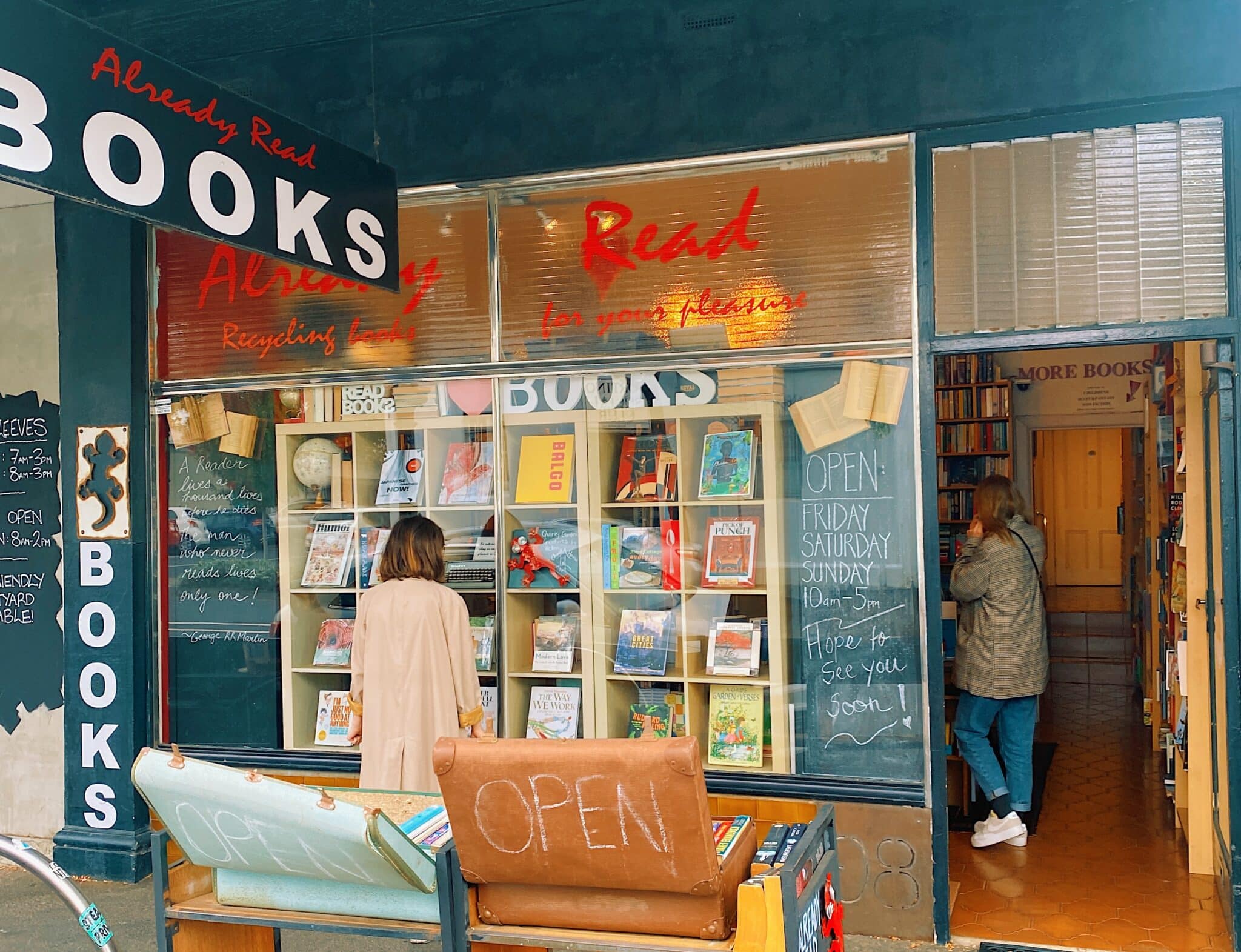 27 of the Best Bookstores in Melbourne for Your Next Page-Turner
