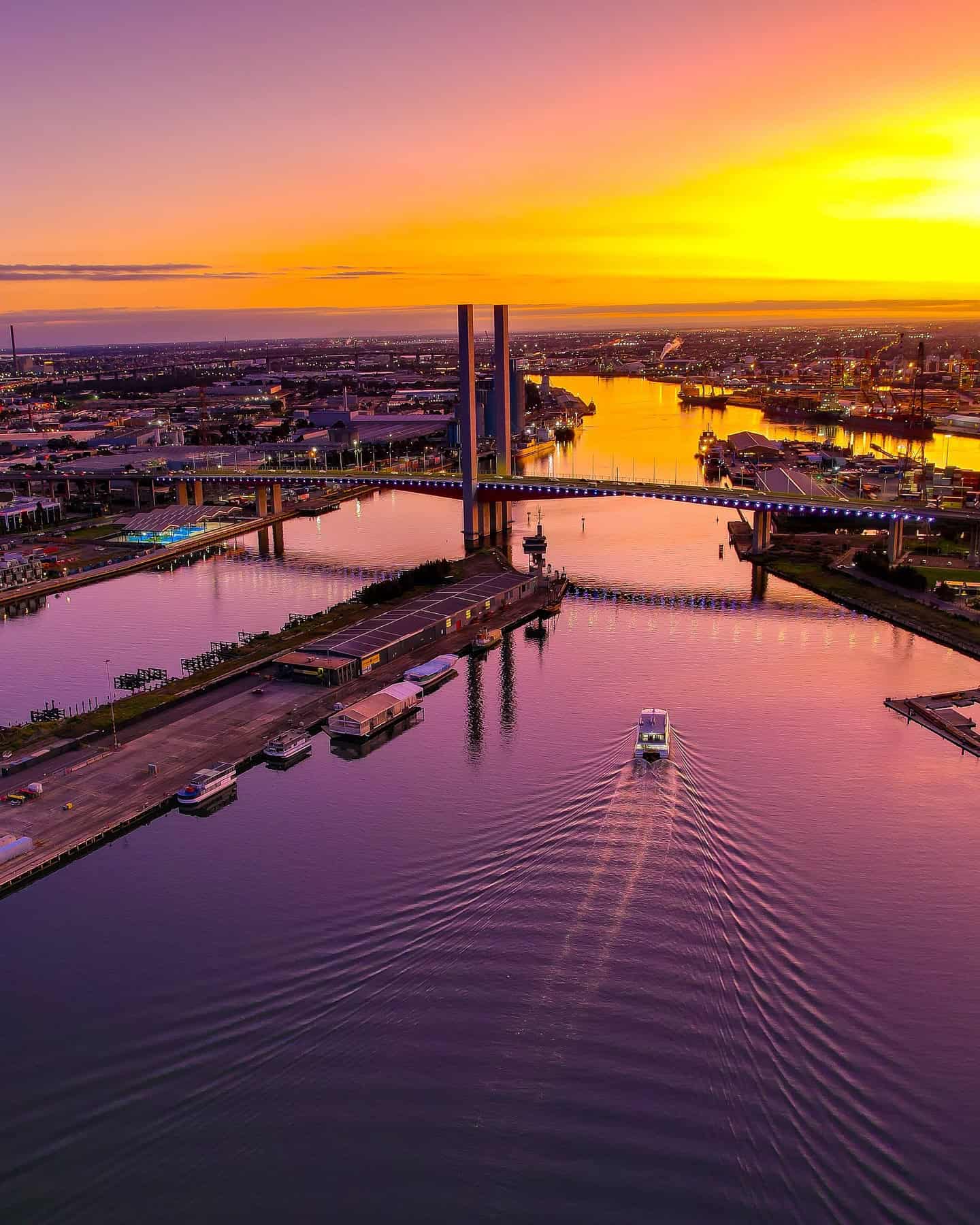 Melbourne Docklands: Your Ultimate Waterfront Escape | Sitchu